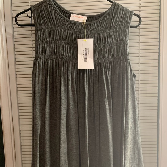 Allie Rose | Tops | Allie Rose Tank Small Nwt | Poshmark